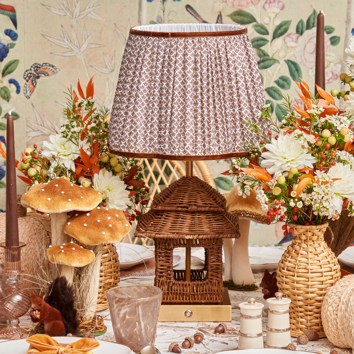 Rattan Rechargeable Pagoda Lamp