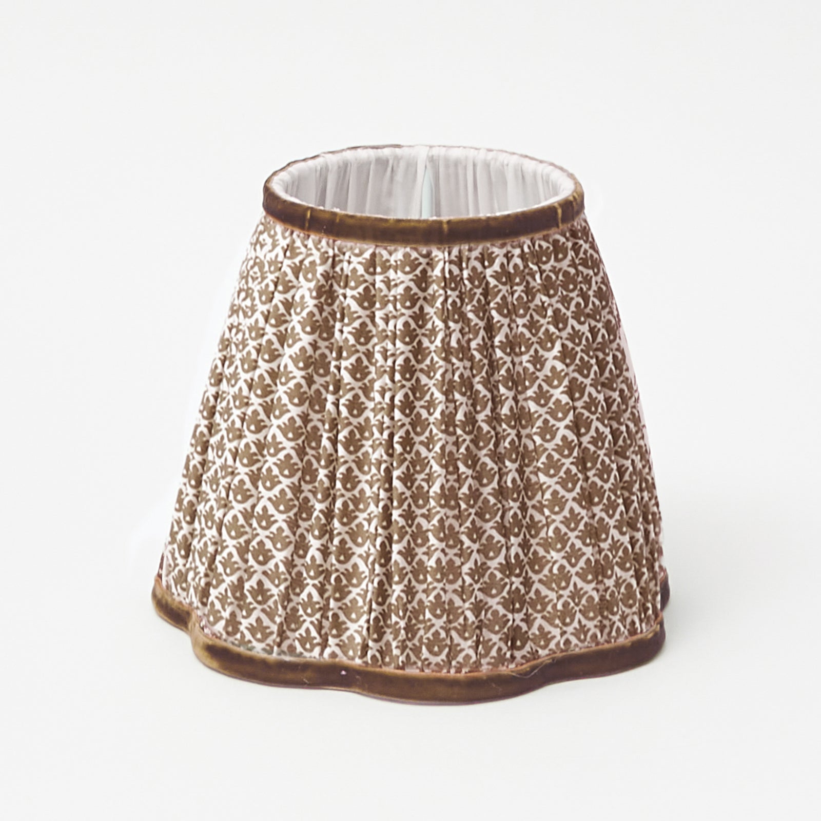 Rattan Ursula Rechargeable Lamp with Chocolate Lotus Shade (18cm)