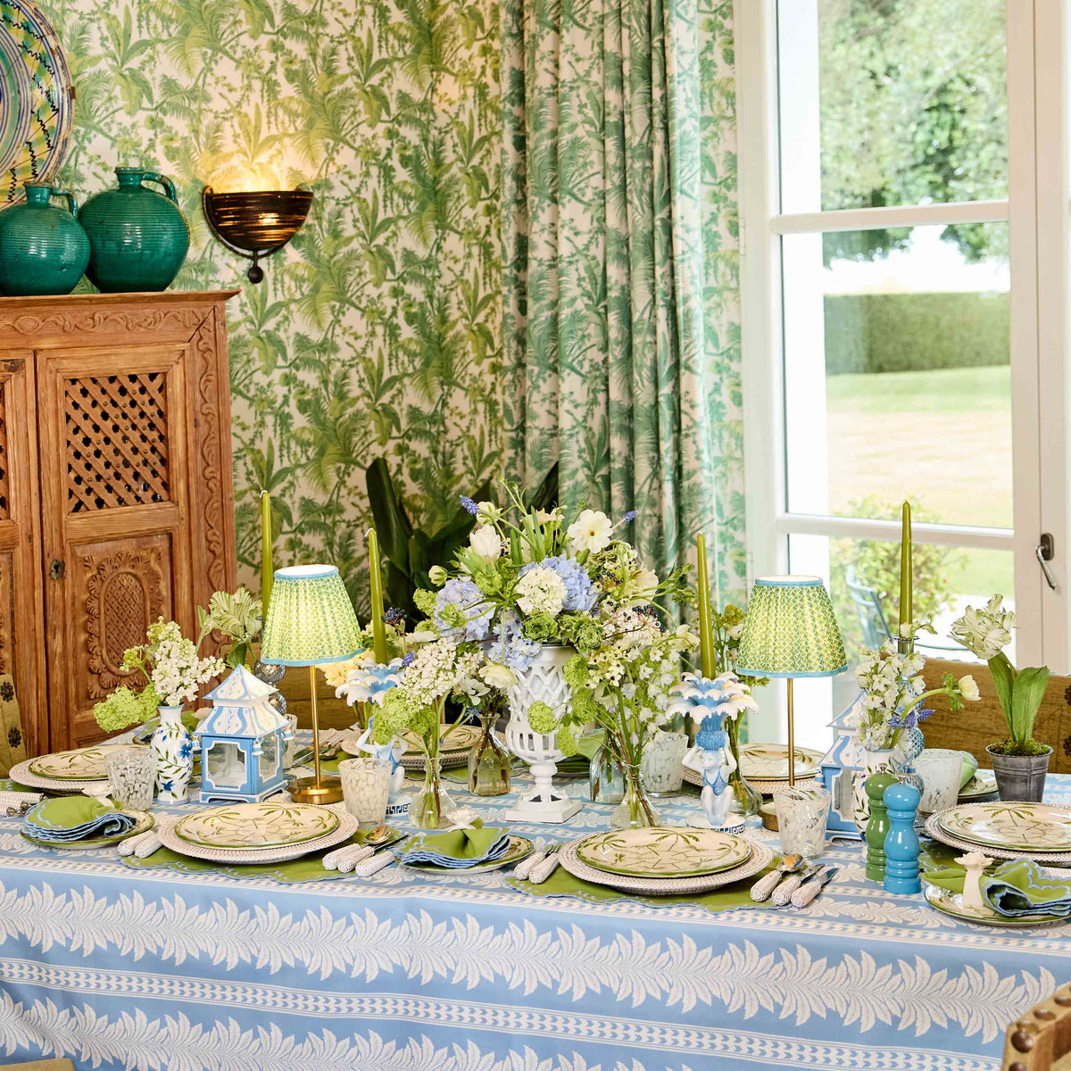 Mrs. Alice Tablescapes