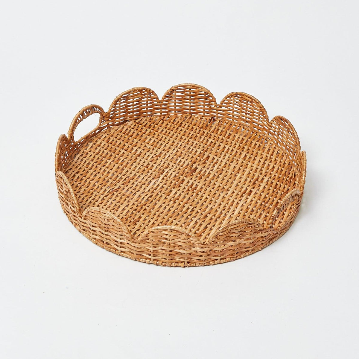 Round Rattan Scalloped Tray